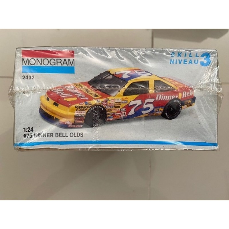 Monogram 75 Dinner Bell Olds NASCAR (SEGUNDA MÃO) - Segunda Mão